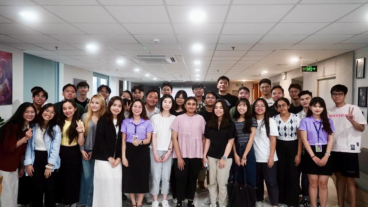 A Joyful Visit from Singapore Management University and FPT Students to ...
